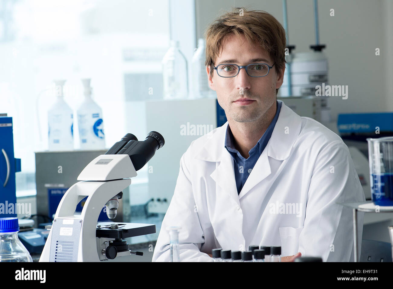 Scientist in laboratory, portrait Stock Photo - Alamy
