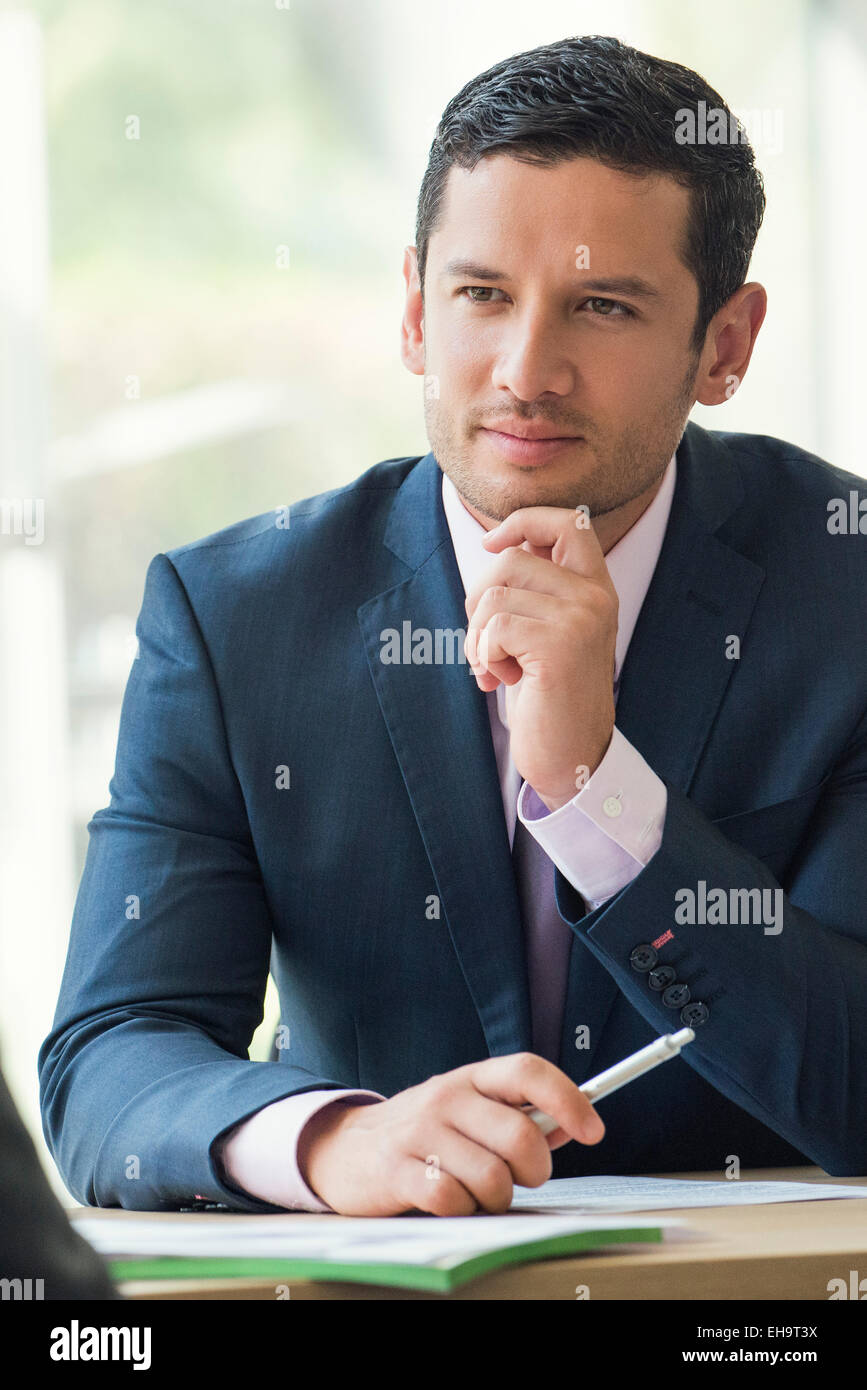 Listen client hi-res stock photography and images - Alamy