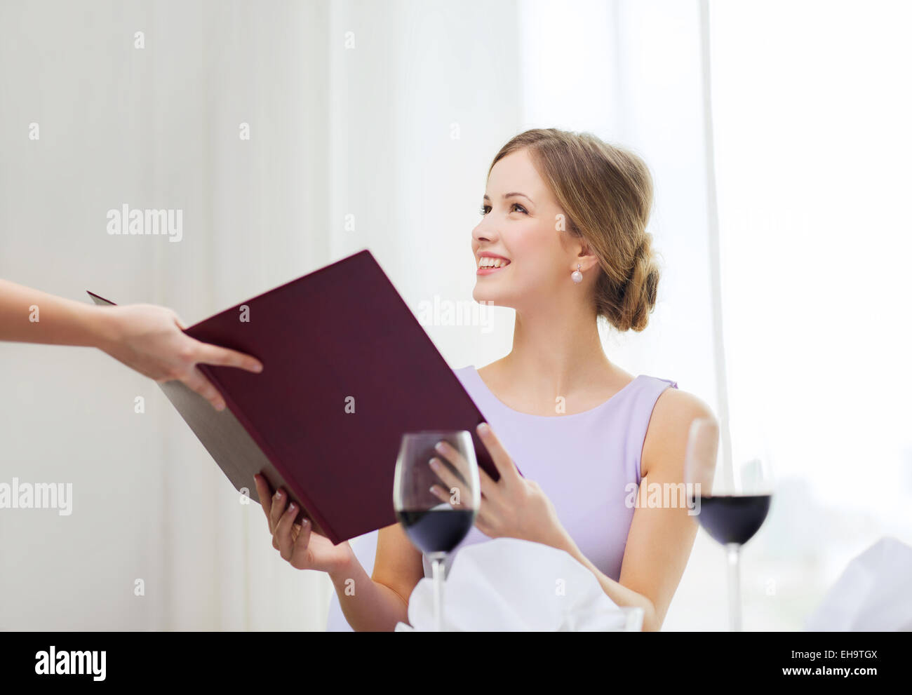 Fancy dinner waiter hi-res stock photography and images - Alamy