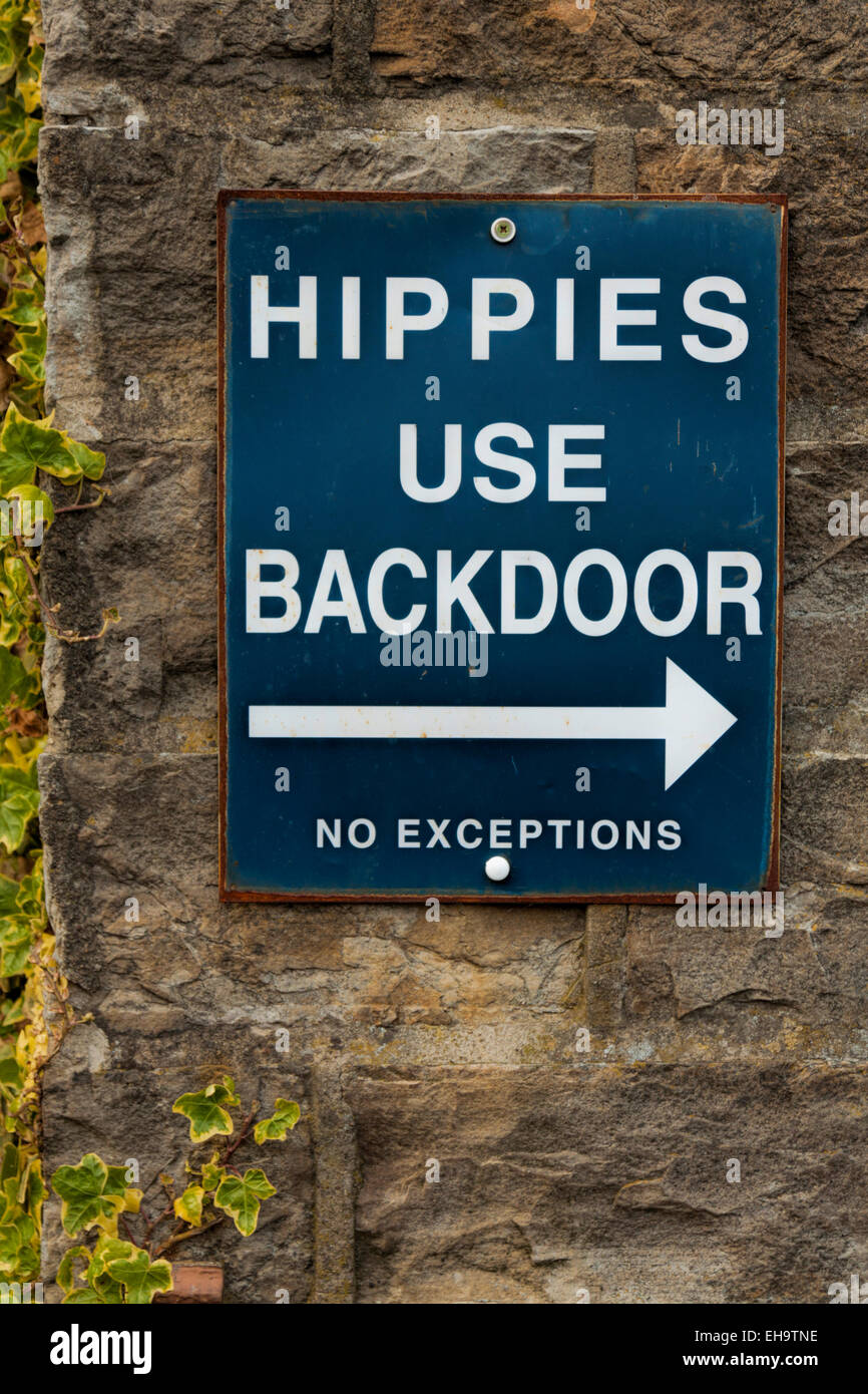 Wall sign words upright hi-res stock photography and images - Alamy