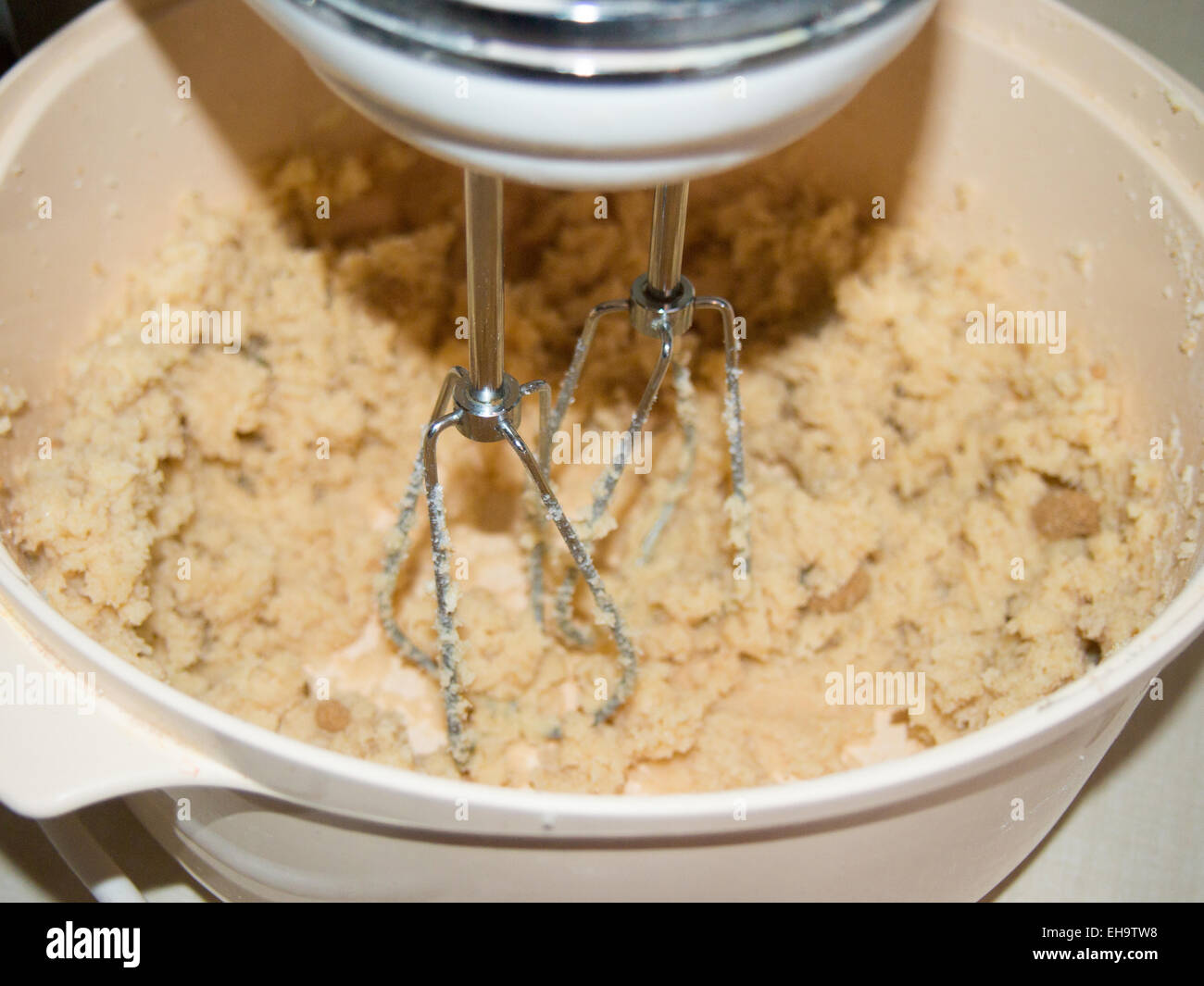 Mixing batter bake home hi-res stock photography and images - Alamy