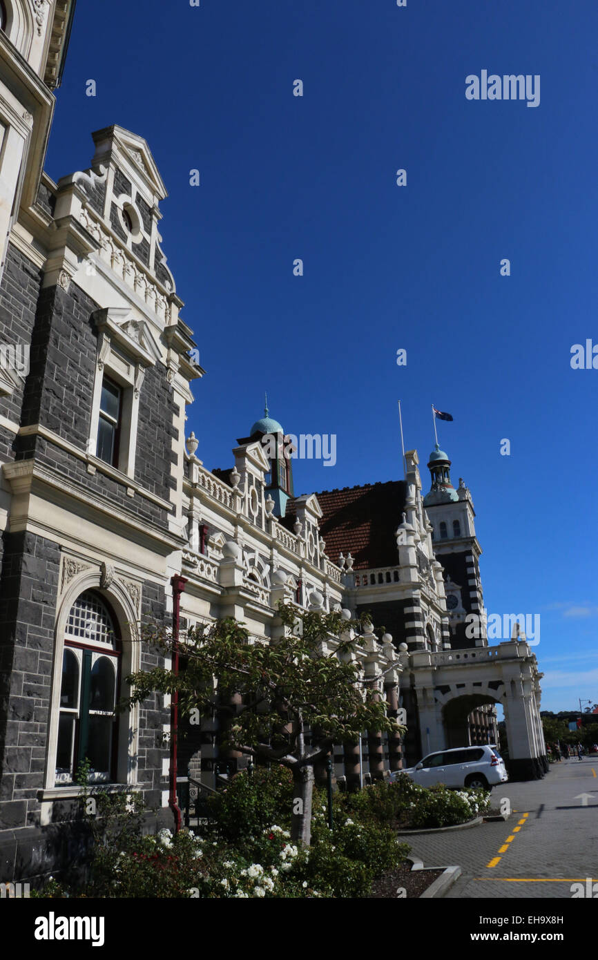 Dunedin Railway Station in Dunedin New Zealand Stock Photo - Alamy