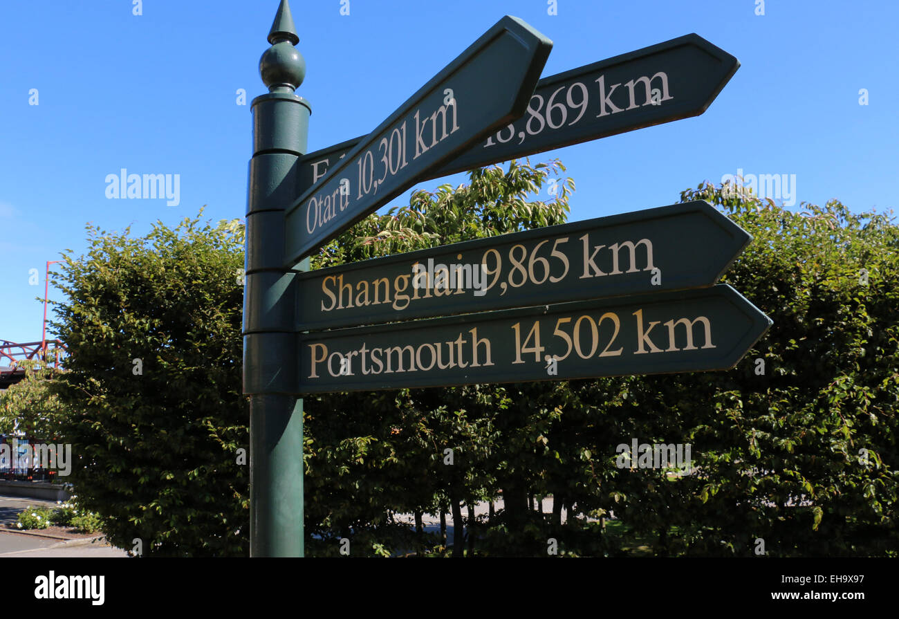 Flemish signs hi-res stock photography and images - Alamy