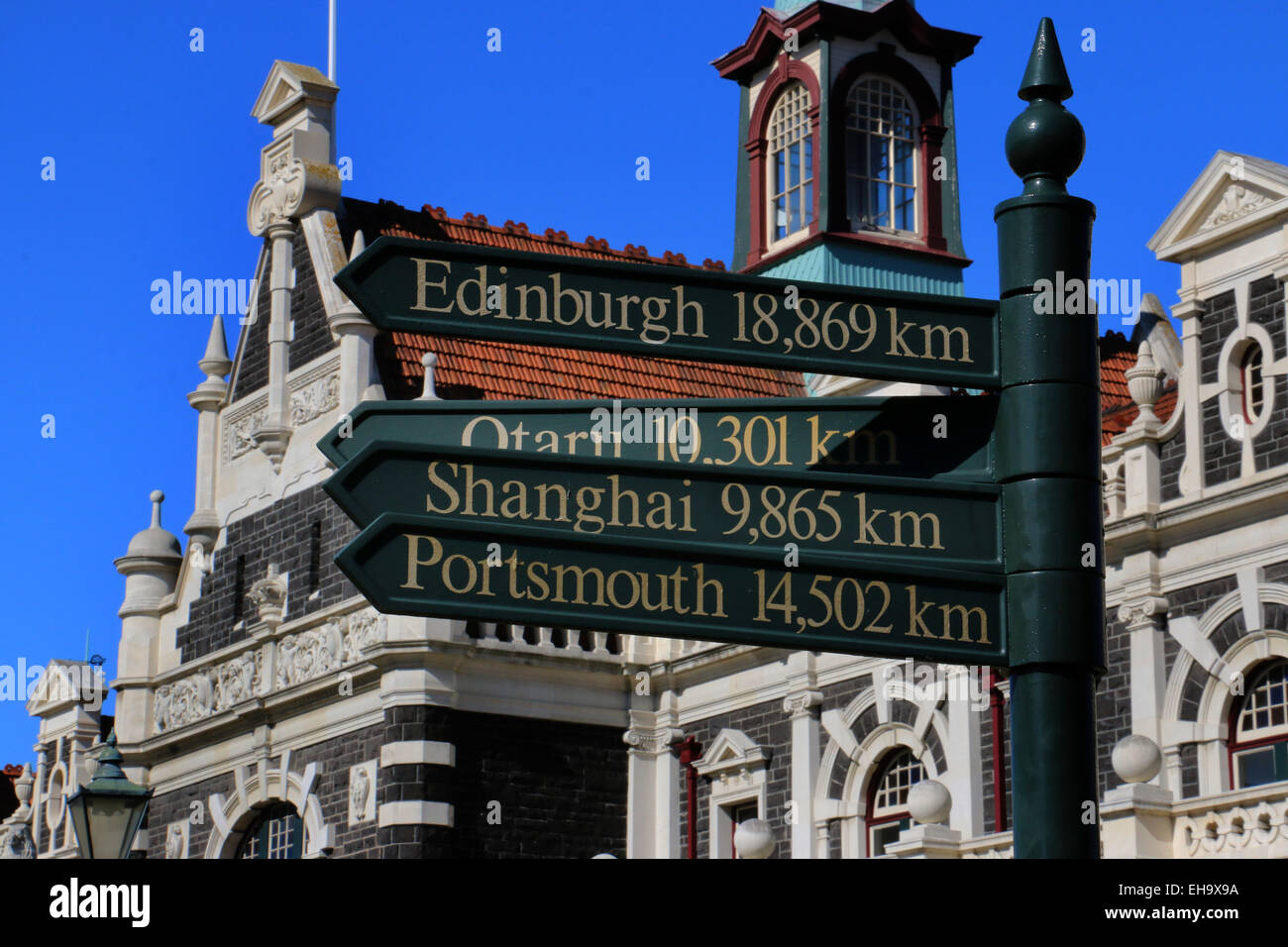 Flemish signs hi-res stock photography and images - Alamy