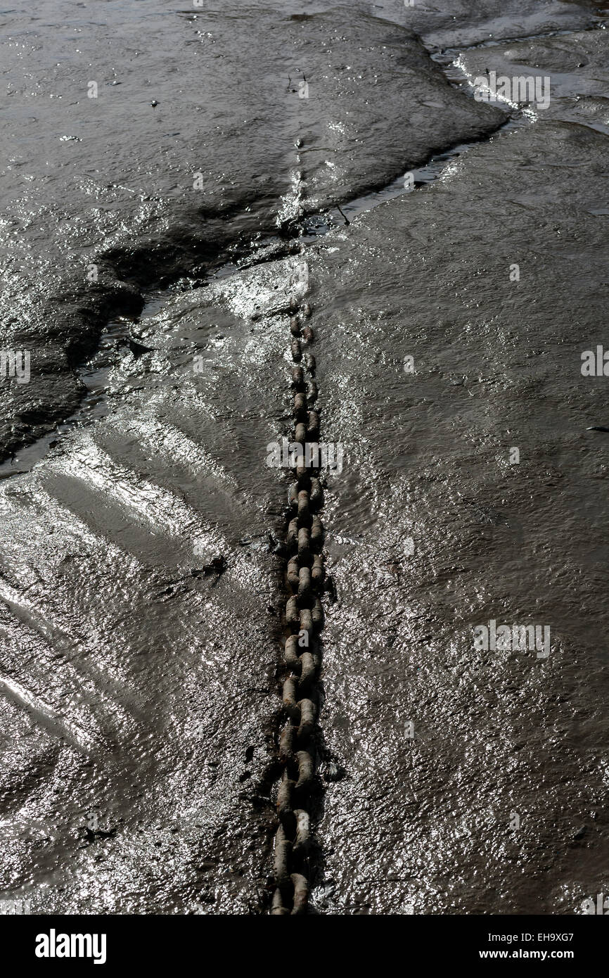 Chain in the silt of river dart hi-res stock photography and images - Alamy
