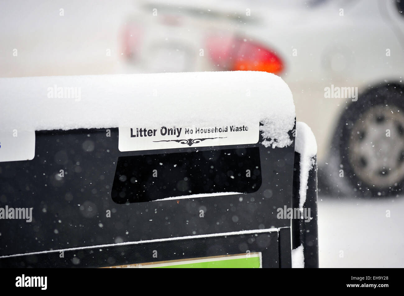 Garbage only bin hi-res stock photography and images - Alamy