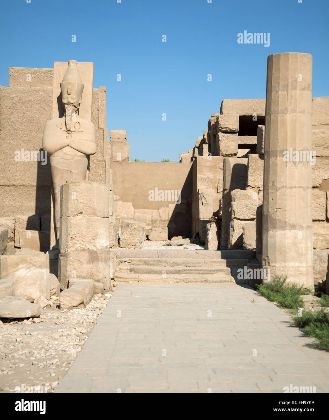 Statues At Karnak Temple High Resolution Stock Photography and Images ...