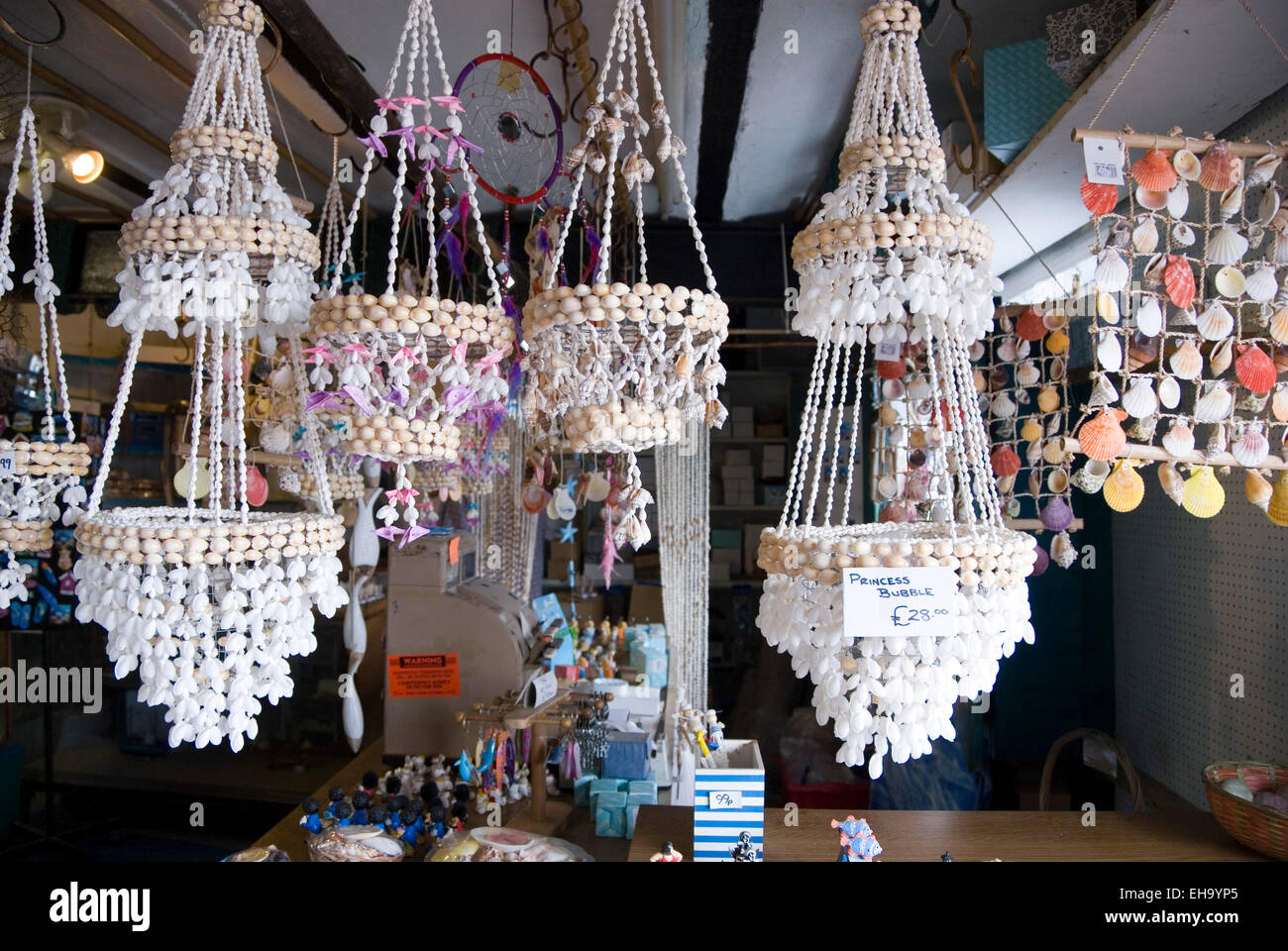 Seashell shop hi-res stock photography and images - Alamy