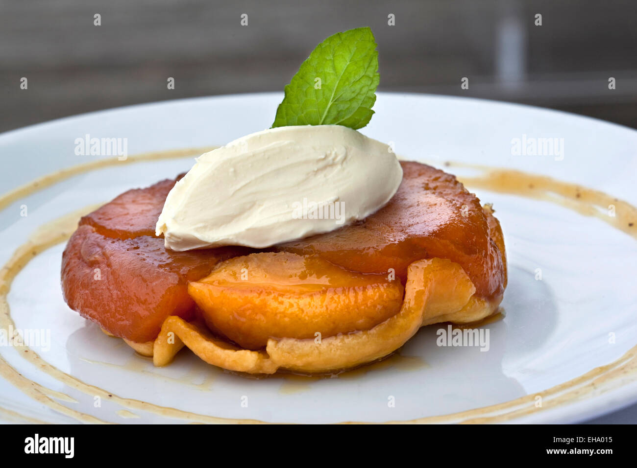 French cake "Tatin" tart on a plate Stock Photo - Alamy