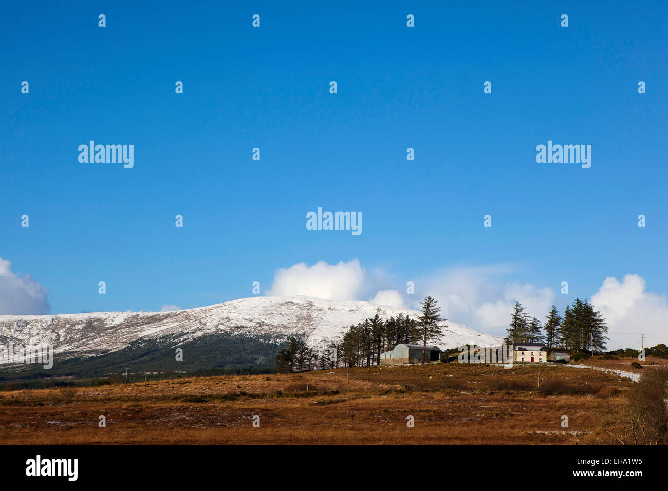 The view from the N56 road from Killybegs to Ardara in Donegal, Ireland ...