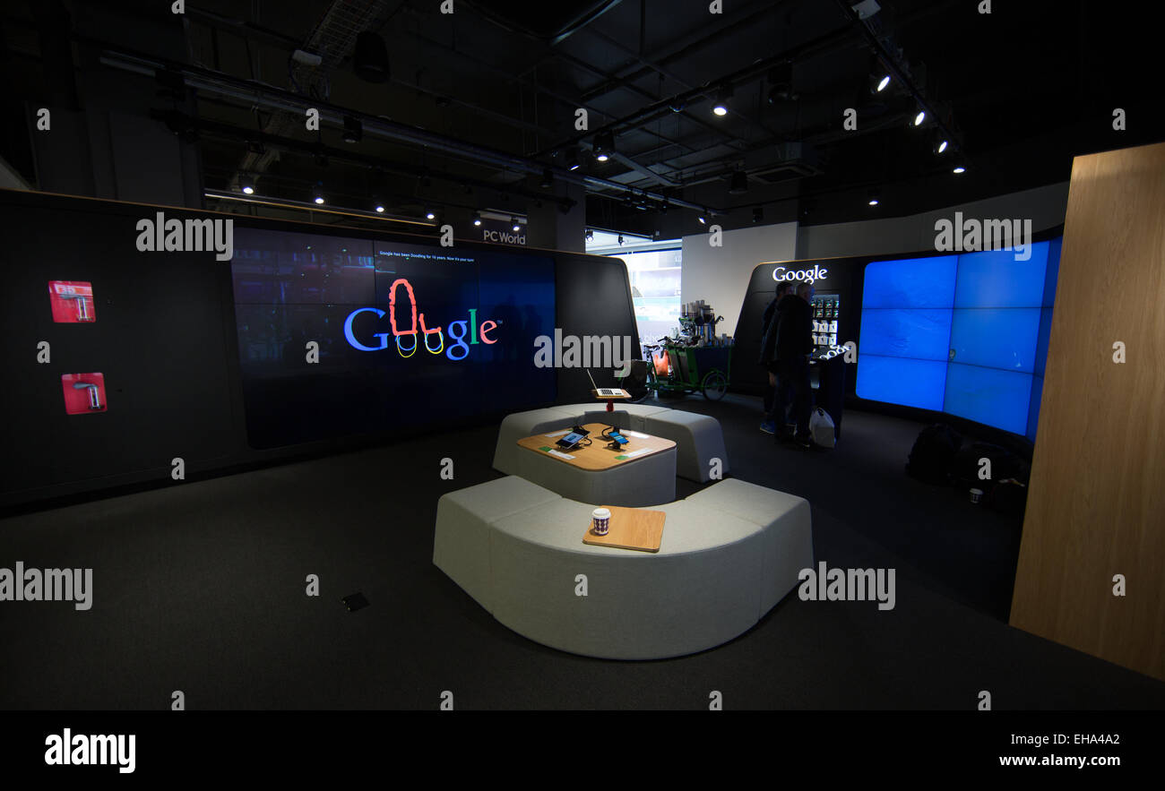 Currys pc world store items hi-res stock photography and images - Alamy