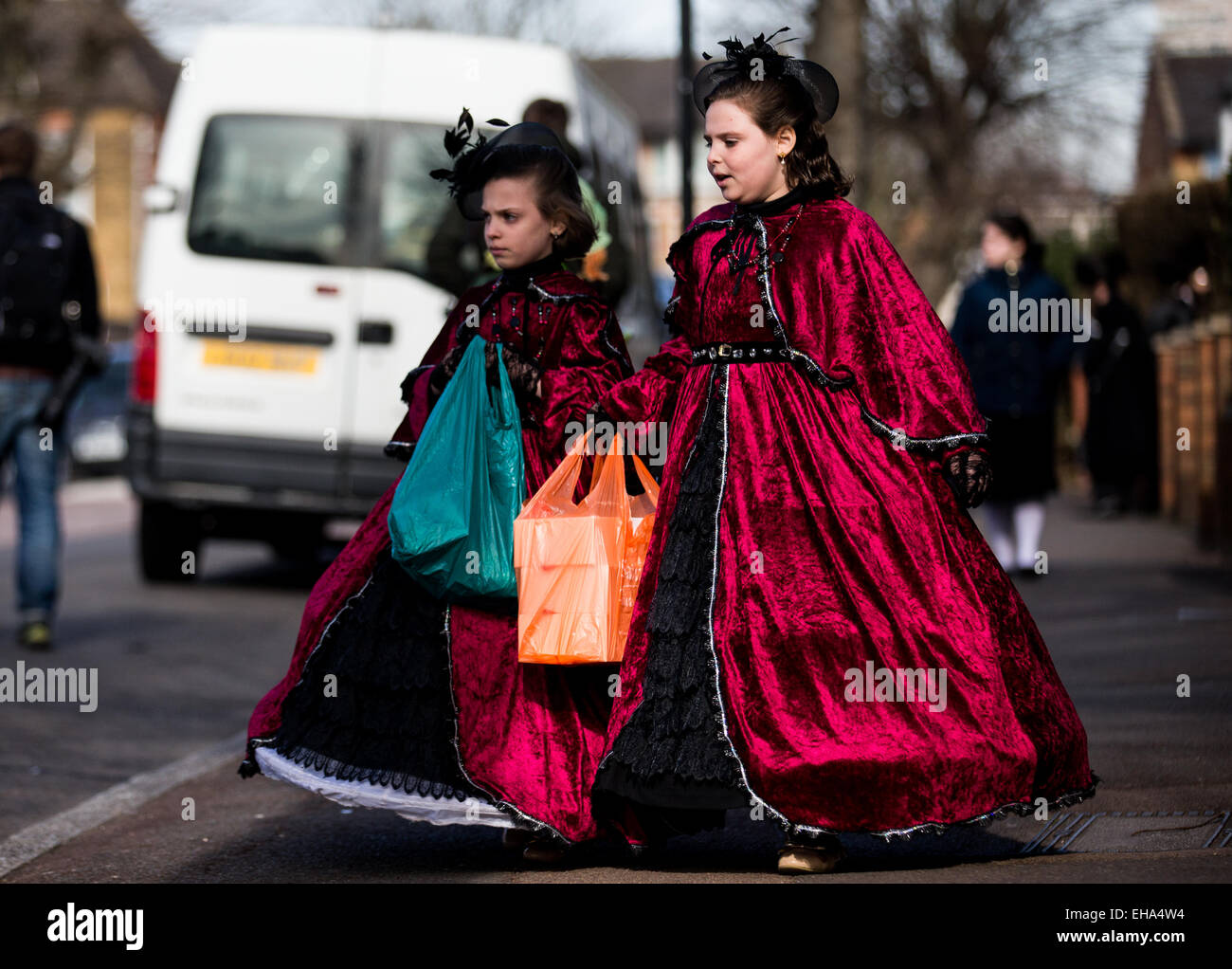 Orthodox jewish children in fancy dress hi-res stock photography and ...