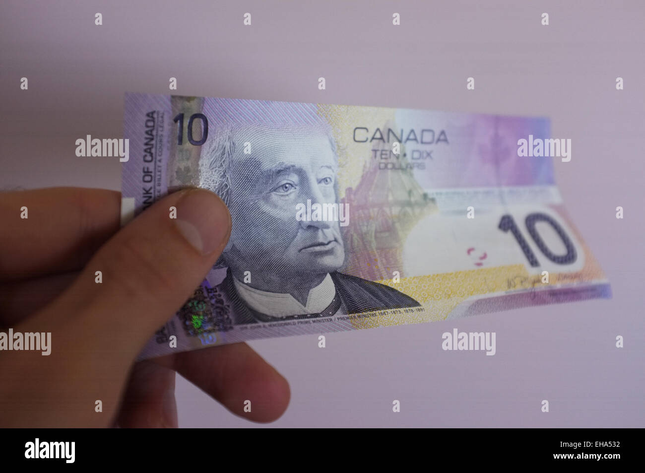 100 canadian dollar bill 50 hi-res stock photography and images - Alamy