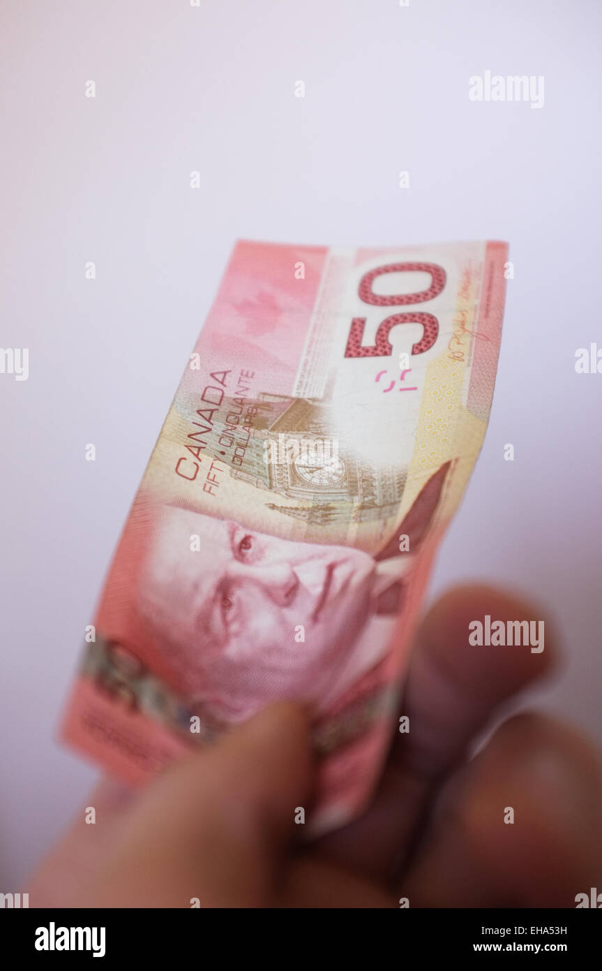 100 canadian dollar bill 50 hi-res stock photography and images - Alamy