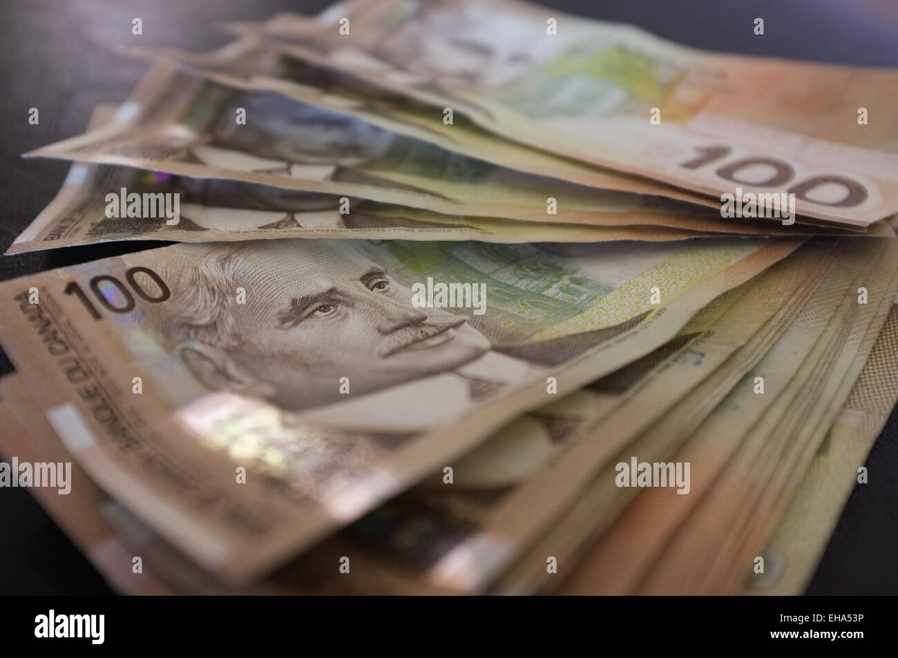 Five canadian dollar bill hi-res stock photography and images - Alamy
