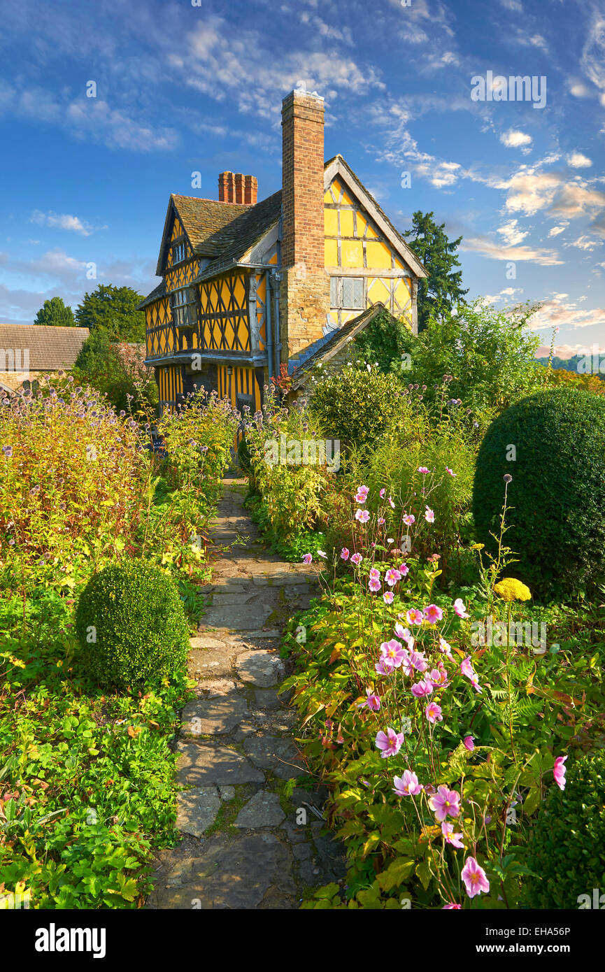 Stokesay castle hi-res stock photography and images - Alamy