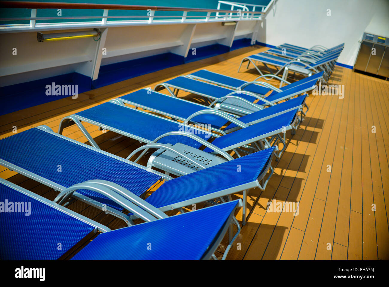 Deck levels hi-res stock photography and images - Alamy