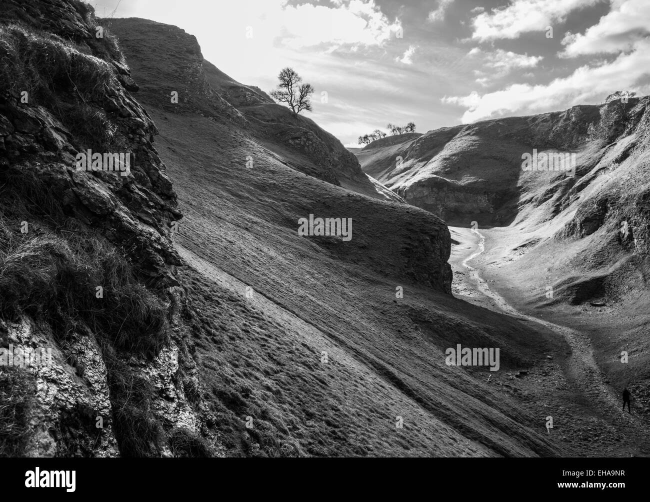 Castleton in snow Black and White Stock Photos & Images - Alamy