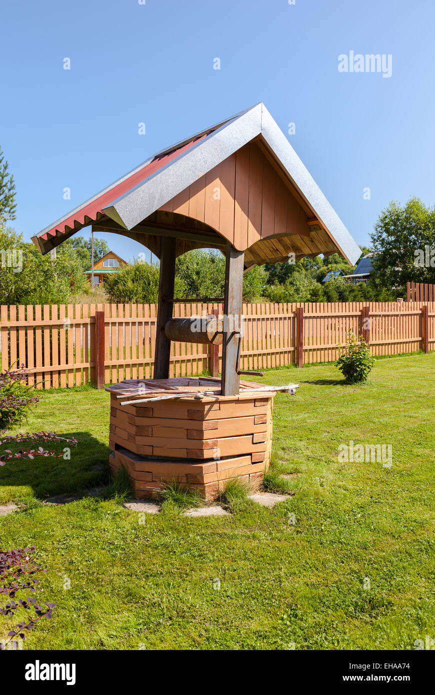 Well windlass hi-res stock photography and images - Alamy