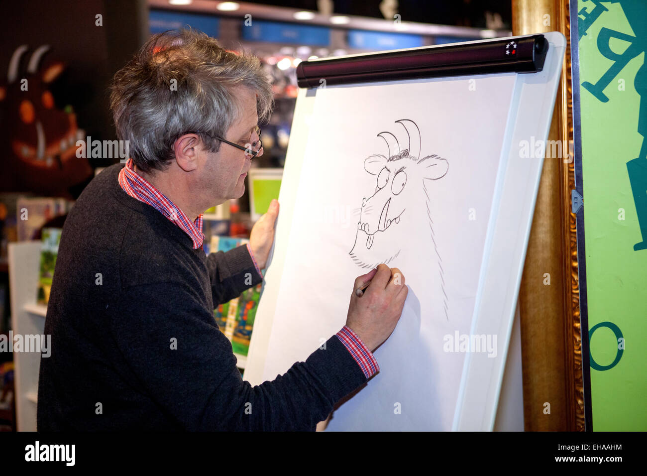 Axel scheffler julia donaldson hi-res stock photography and images - Alamy