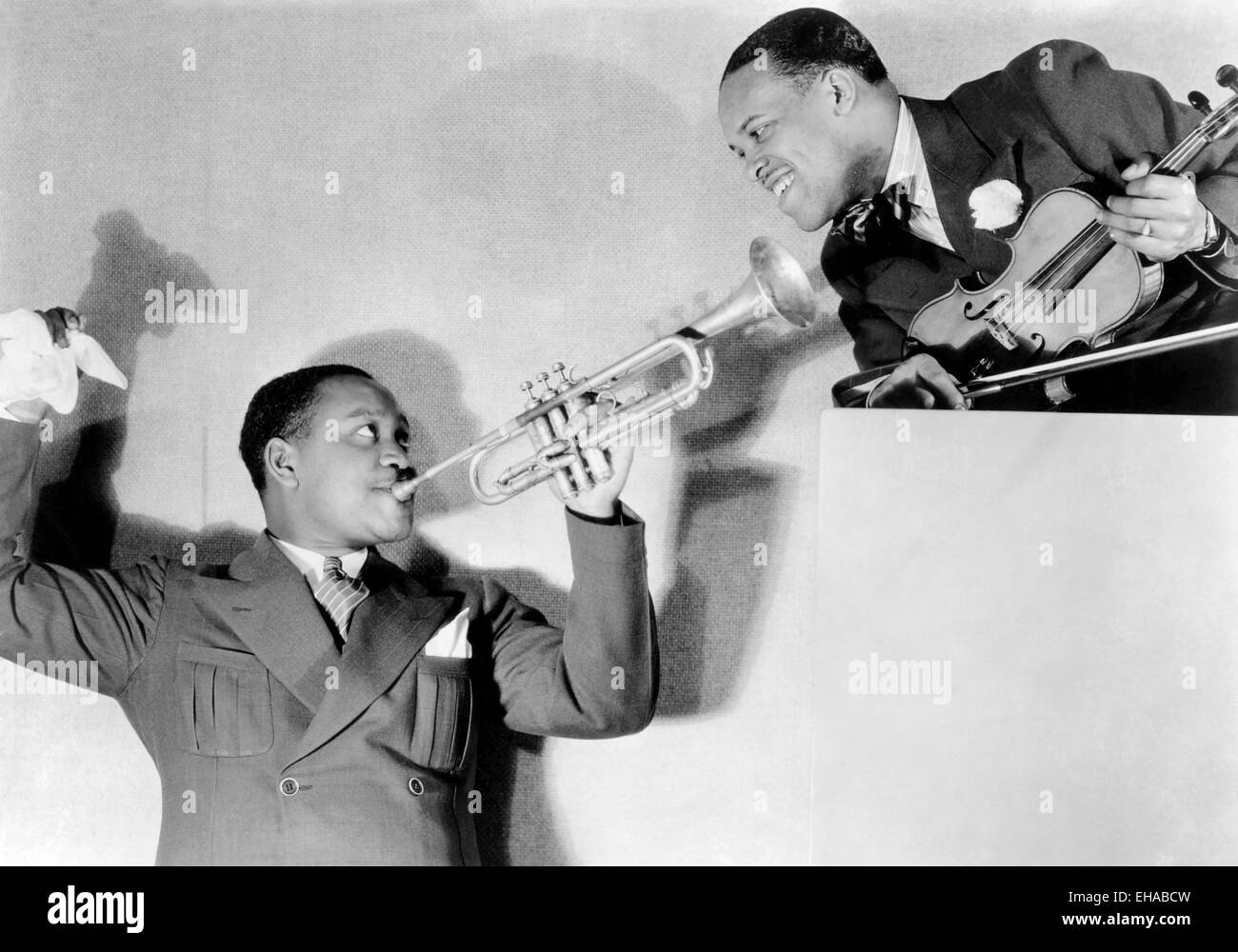 Leo 'Stuff' Smith, (right), Portrait circa 1930's Stock Photo - Alamy