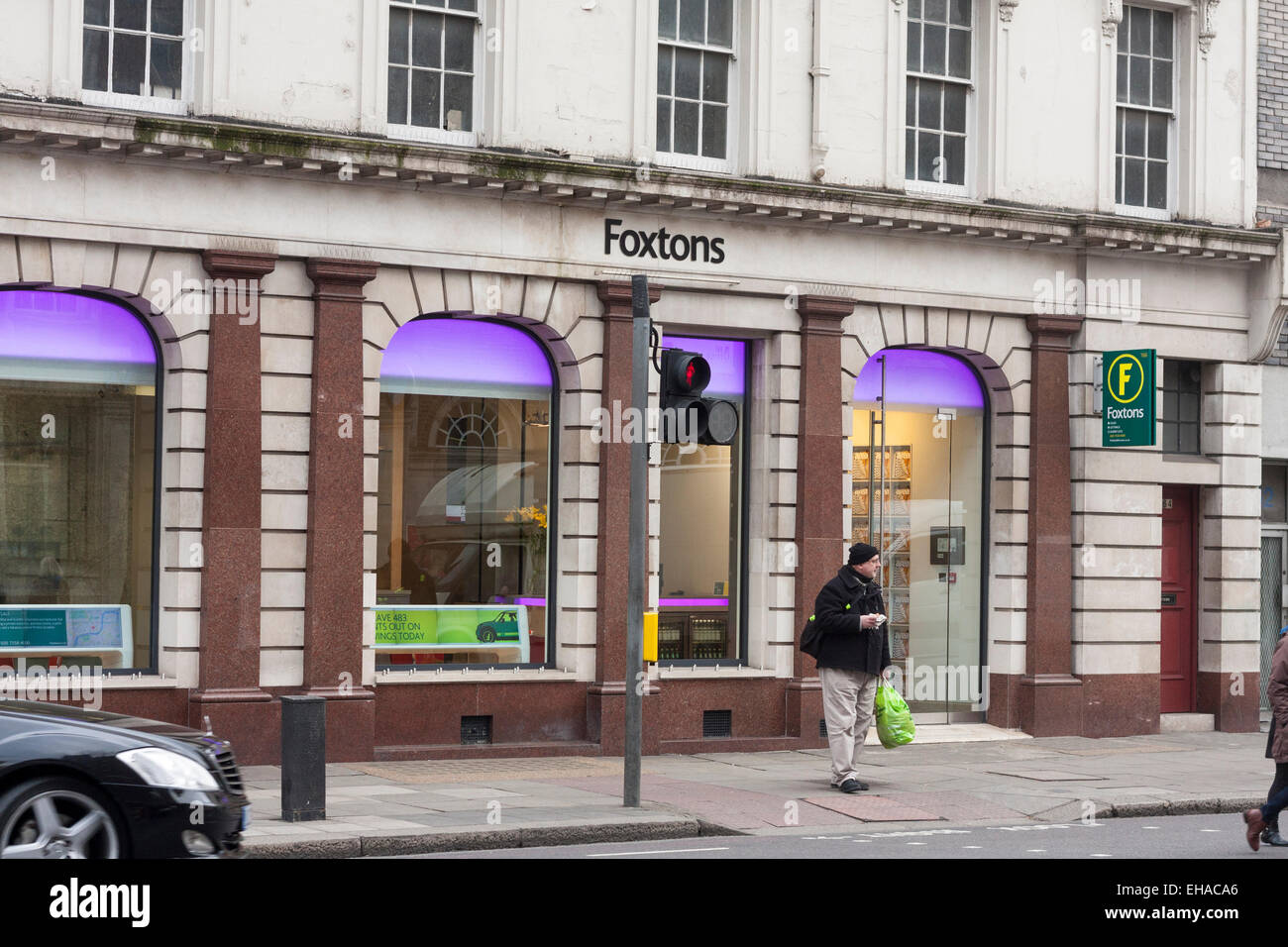 Foxtons hi-res stock photography and images - Alamy