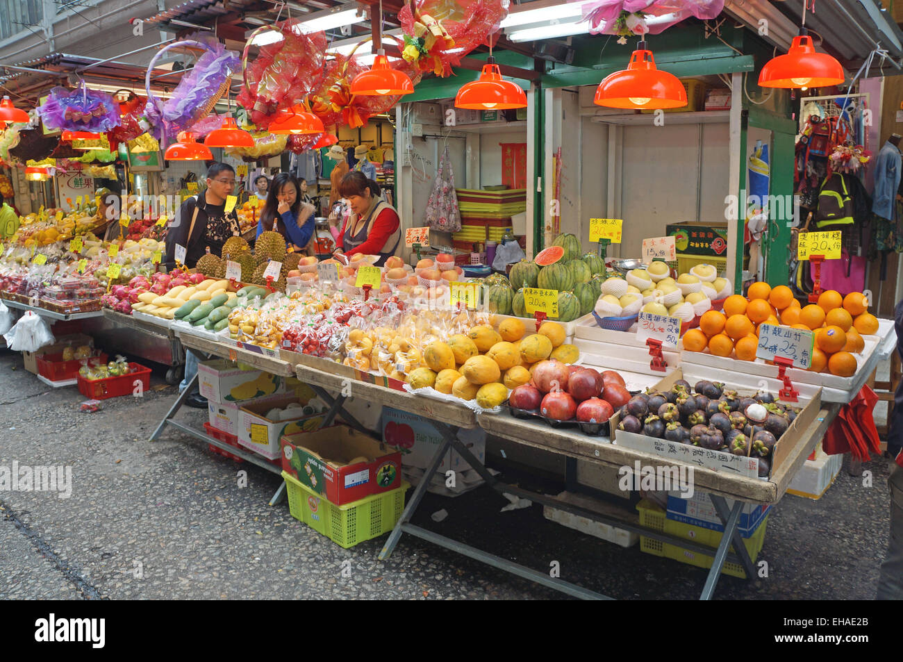 A colourful fruit stall in Hong Kong Stock Photo - Alamy