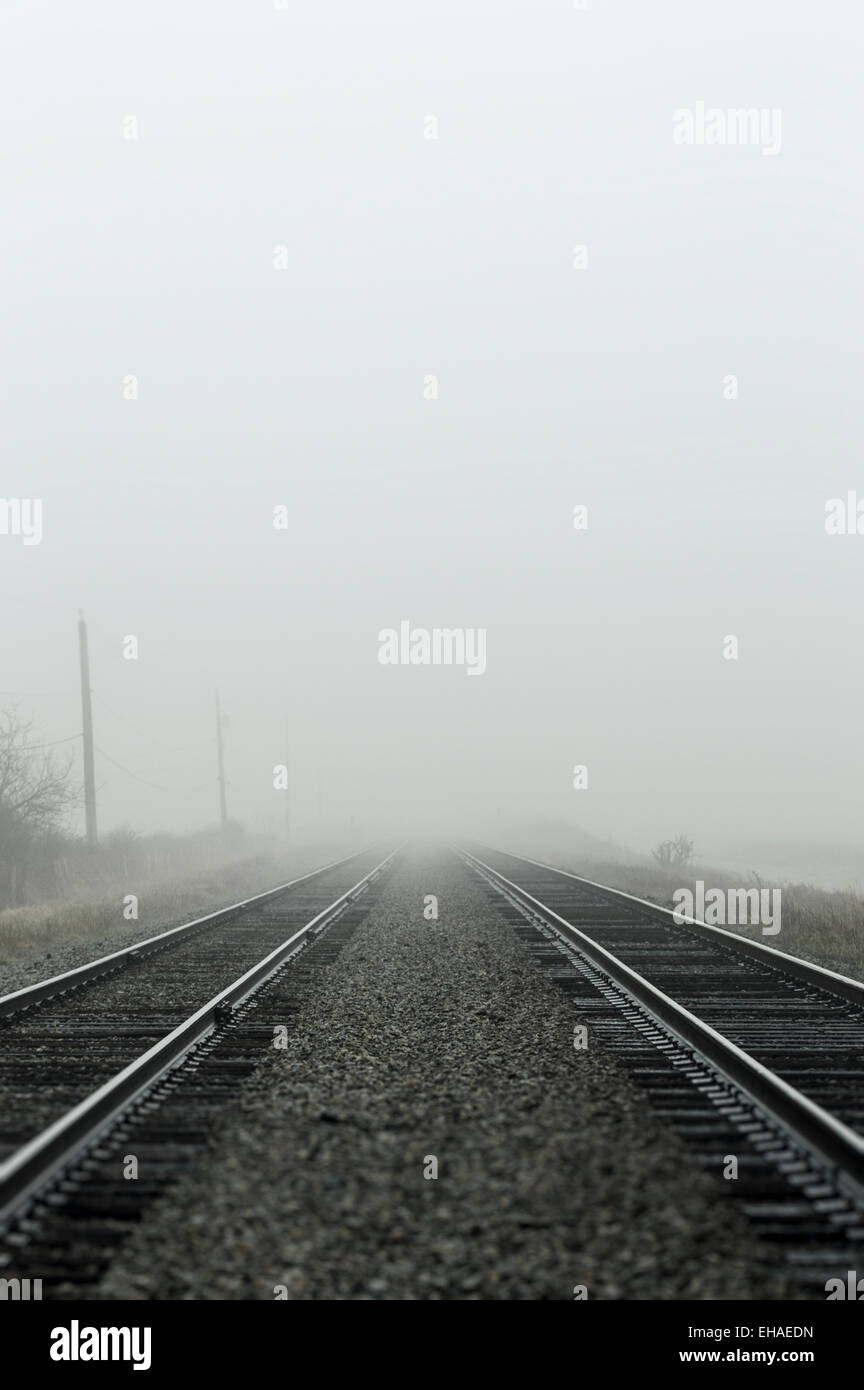 Rail tracks mud hi-res stock photography and images - Alamy