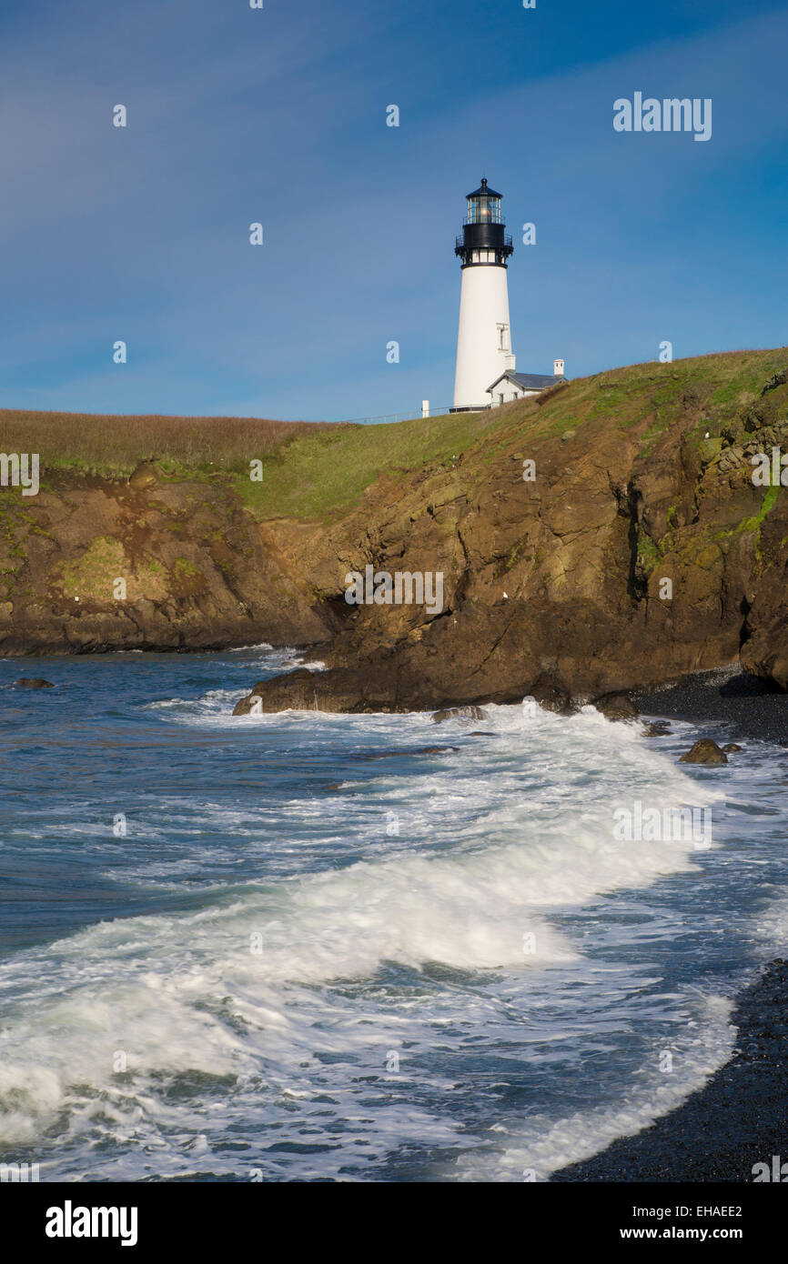 Yaquina Head Lighthouse, Newport, Oregon, USA Stock Photo - Alamy