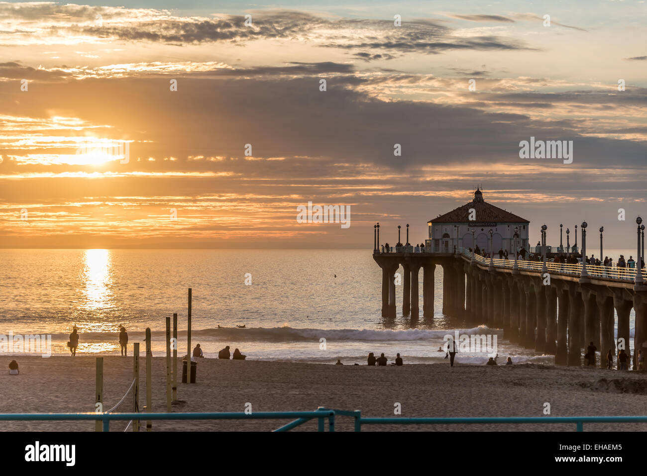 Manhattan beach pier, sunset hi-res stock photography and images - Alamy