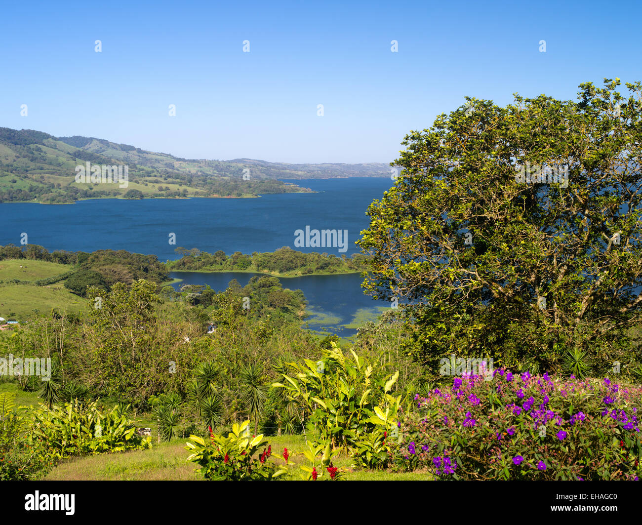 Lakes in costa rica hi-res stock photography and images - Alamy