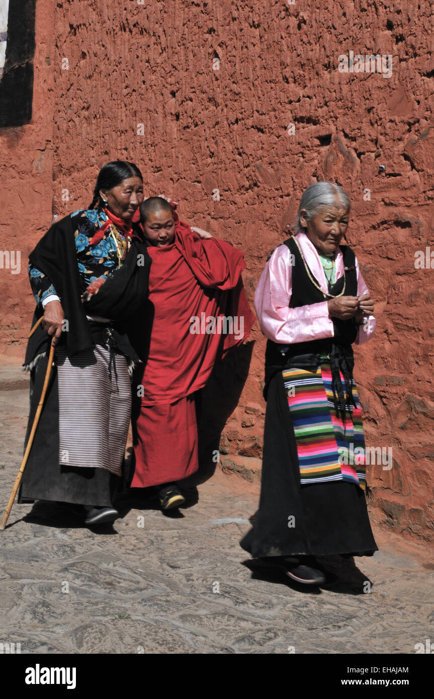 Shigatse, Tashilhunpo Monastery Stock Photo - Alamy