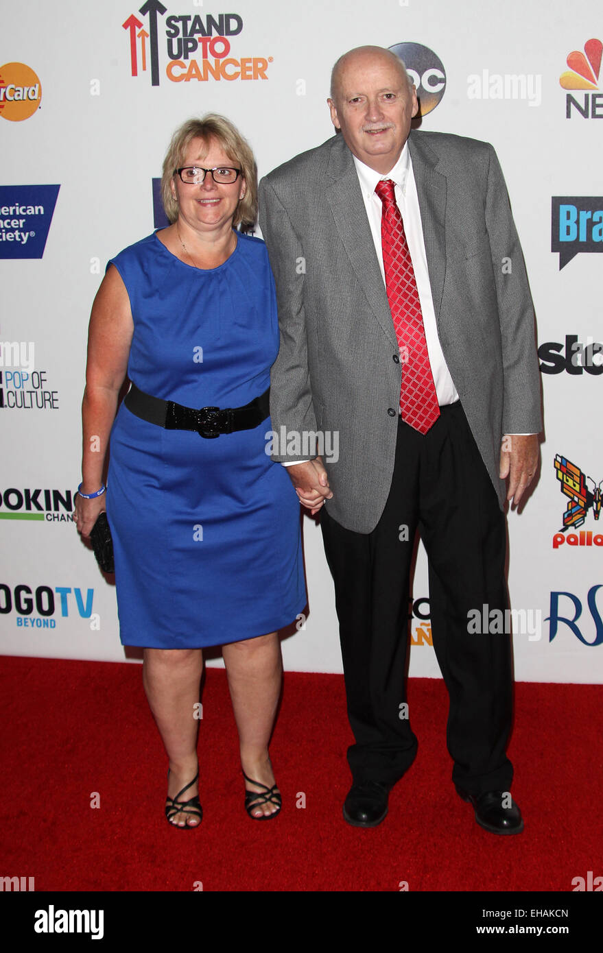 Hollywood Unites For The 4th Biennial Stand Up To Cancer Featuring ...