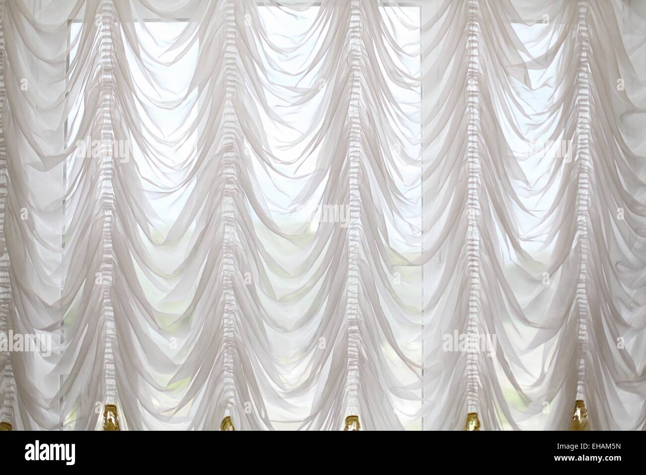 White curtains background hi-res stock photography and images - Alamy