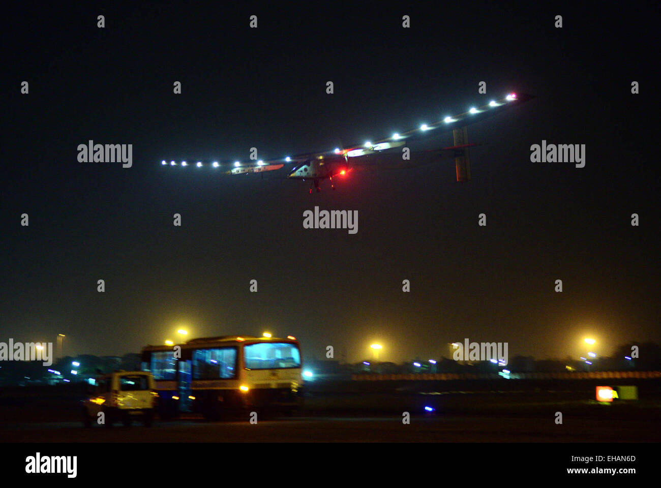 Solar impulse 2 flight hi-res stock photography and images - Alamy