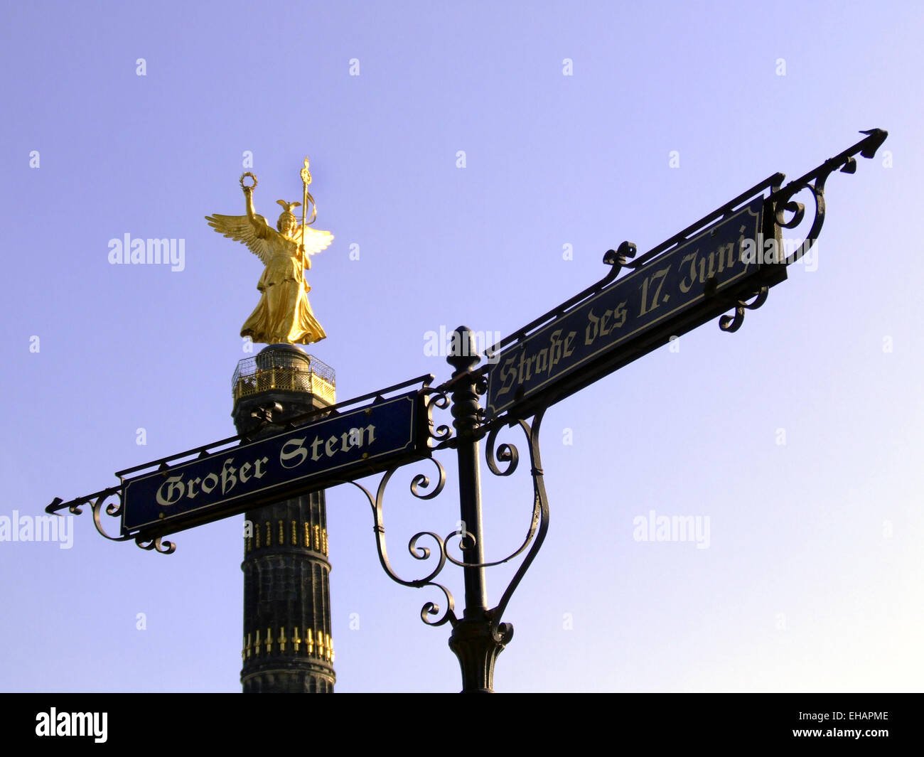 Sehenswürdigkeiten symbole hi-res stock photography and images - Alamy