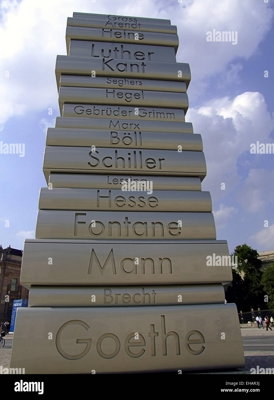 Monumental dimension hi-res stock photography and images - Alamy