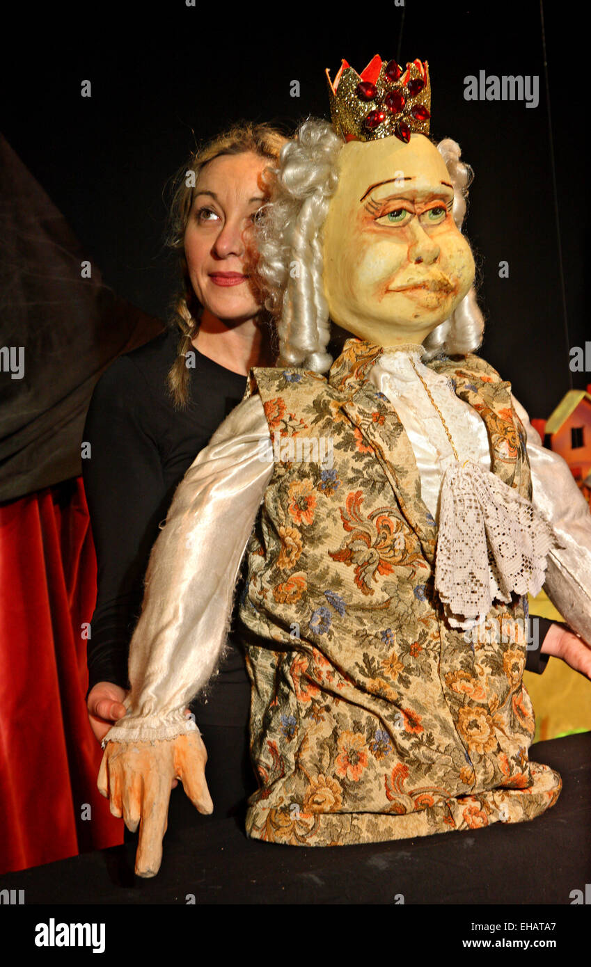 Puppet exhibition hi-res stock photography and images - Alamy