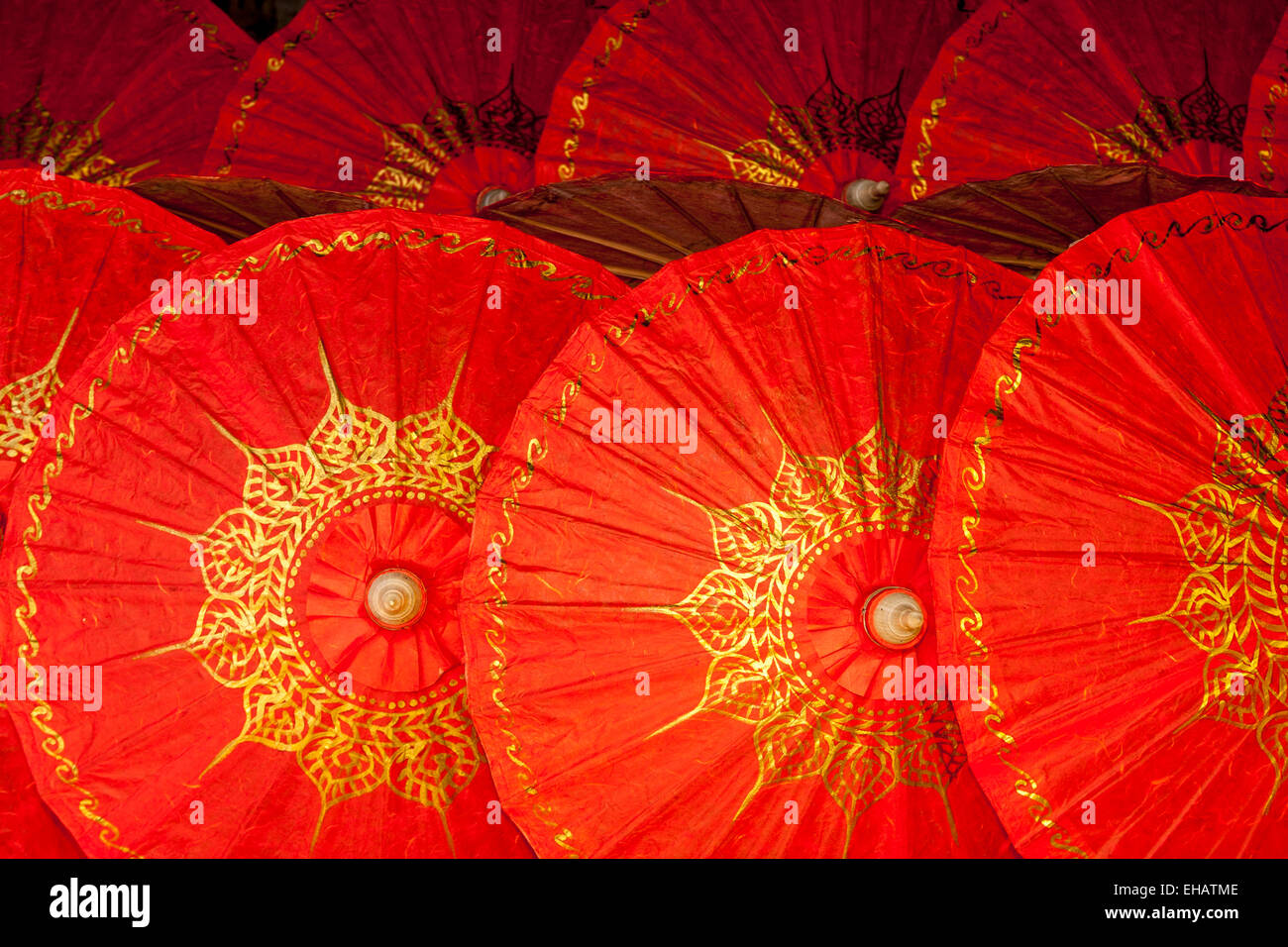 Traditional Hand Painted Paper Parasols For Sale, Bo Sang Handicraft ...