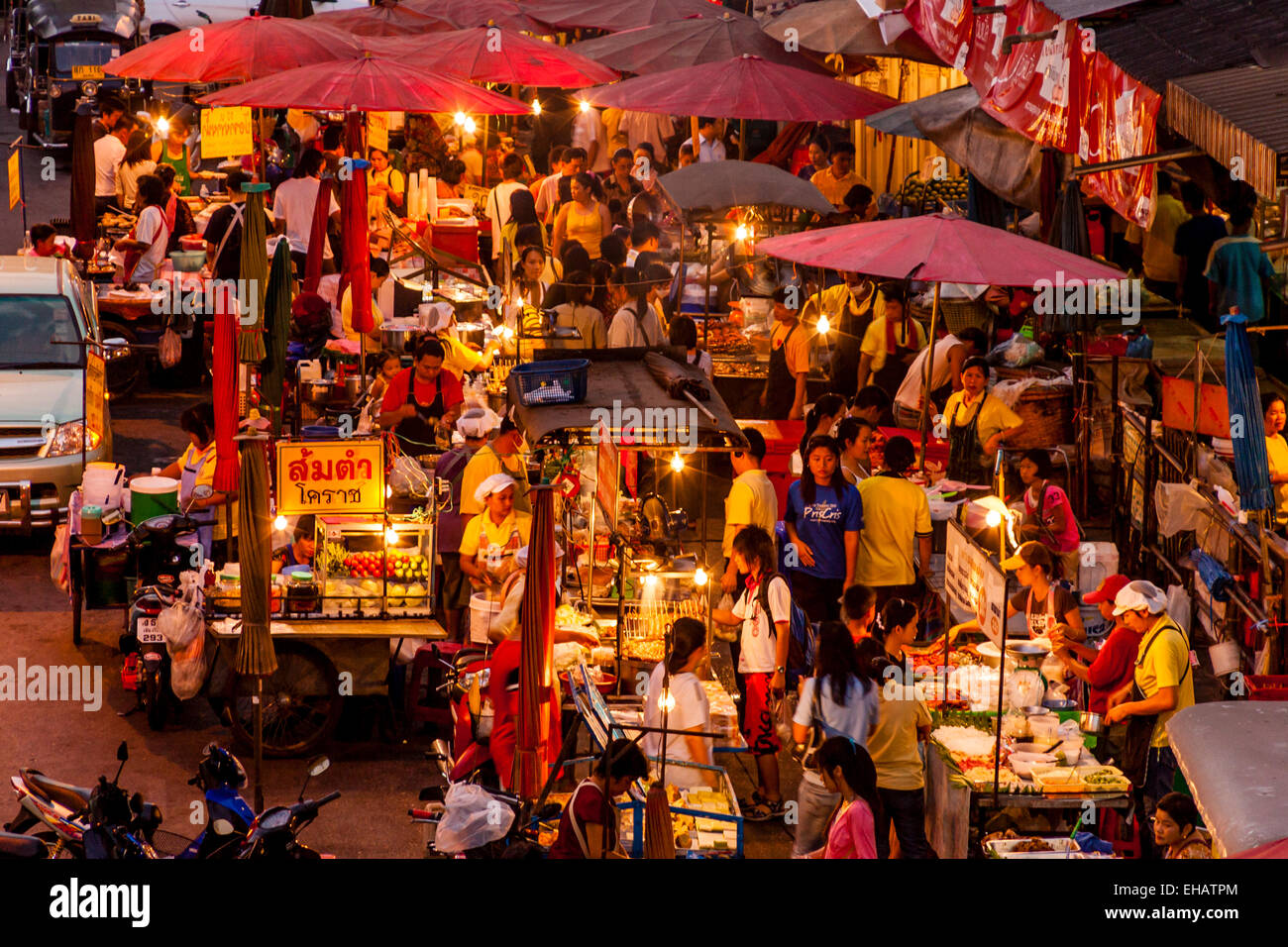 Chiang Mai Night Market ,Chiang Mai, Thailand Stock Photo - Alamy Chiang Mai Night Market ,Chiang Mai, Thailand Stock Photo - Alamy