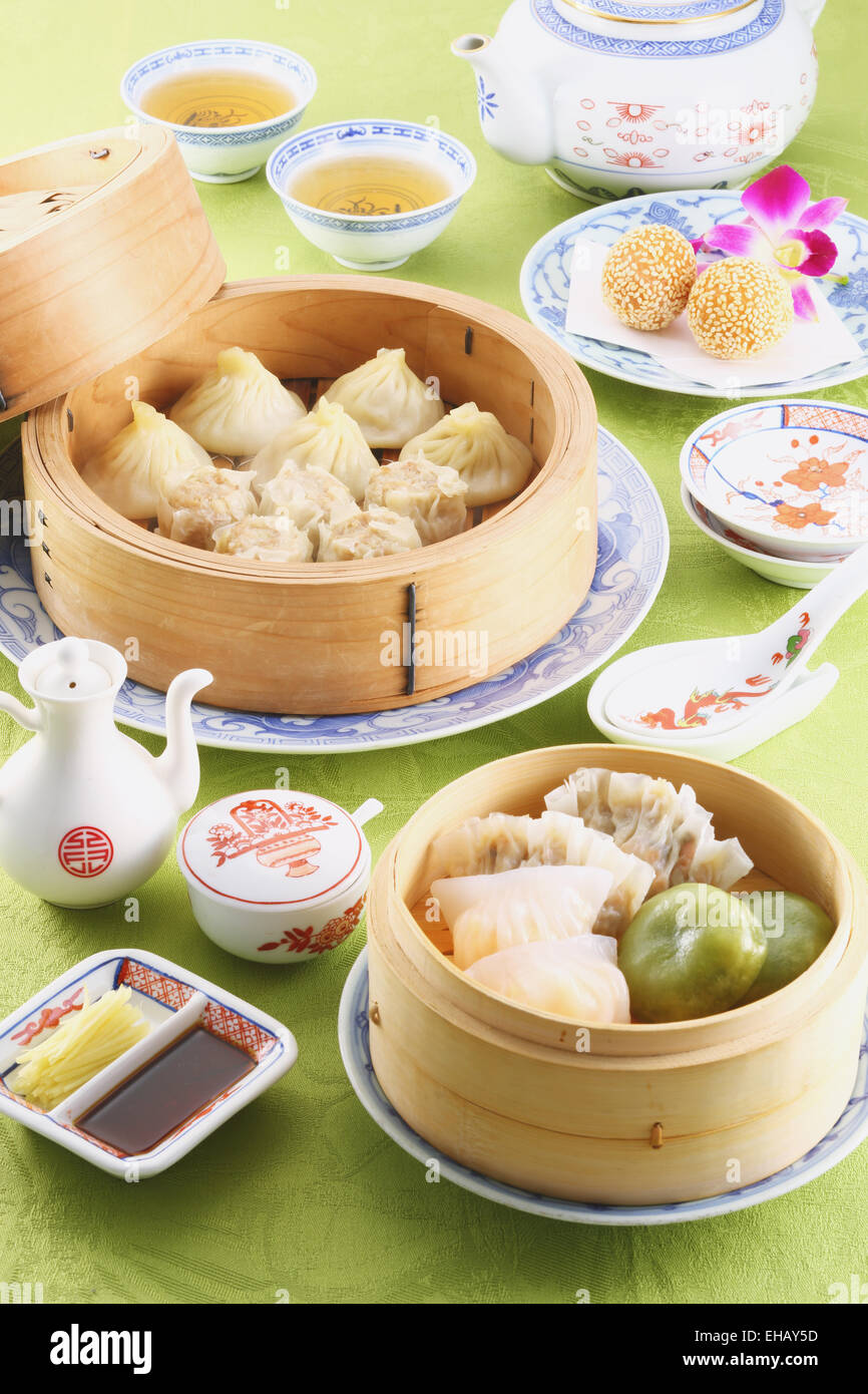Dim Sum dumplings Stock Photo - Alamy