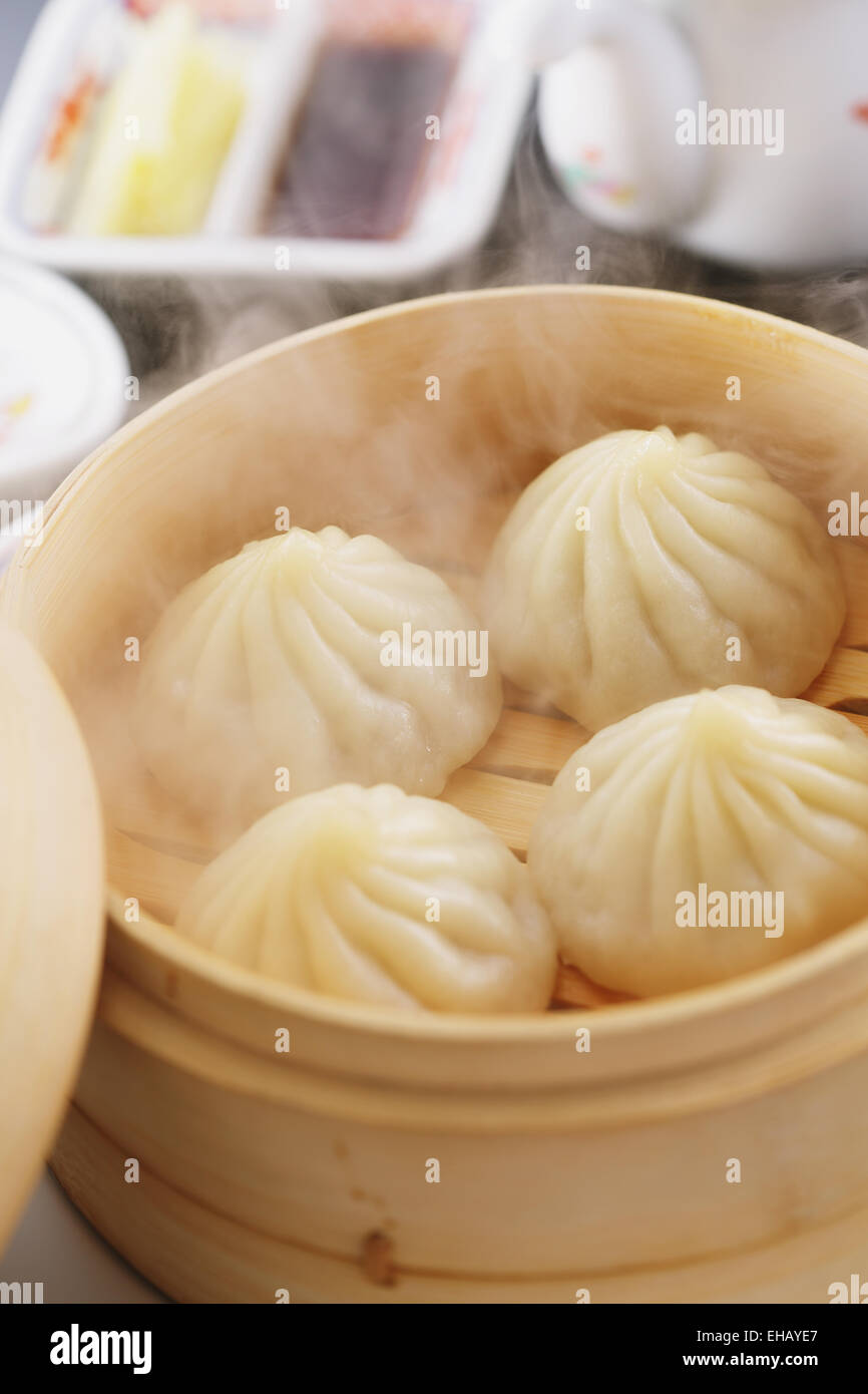 Dim Sum dumplings Stock Photo - Alamy
