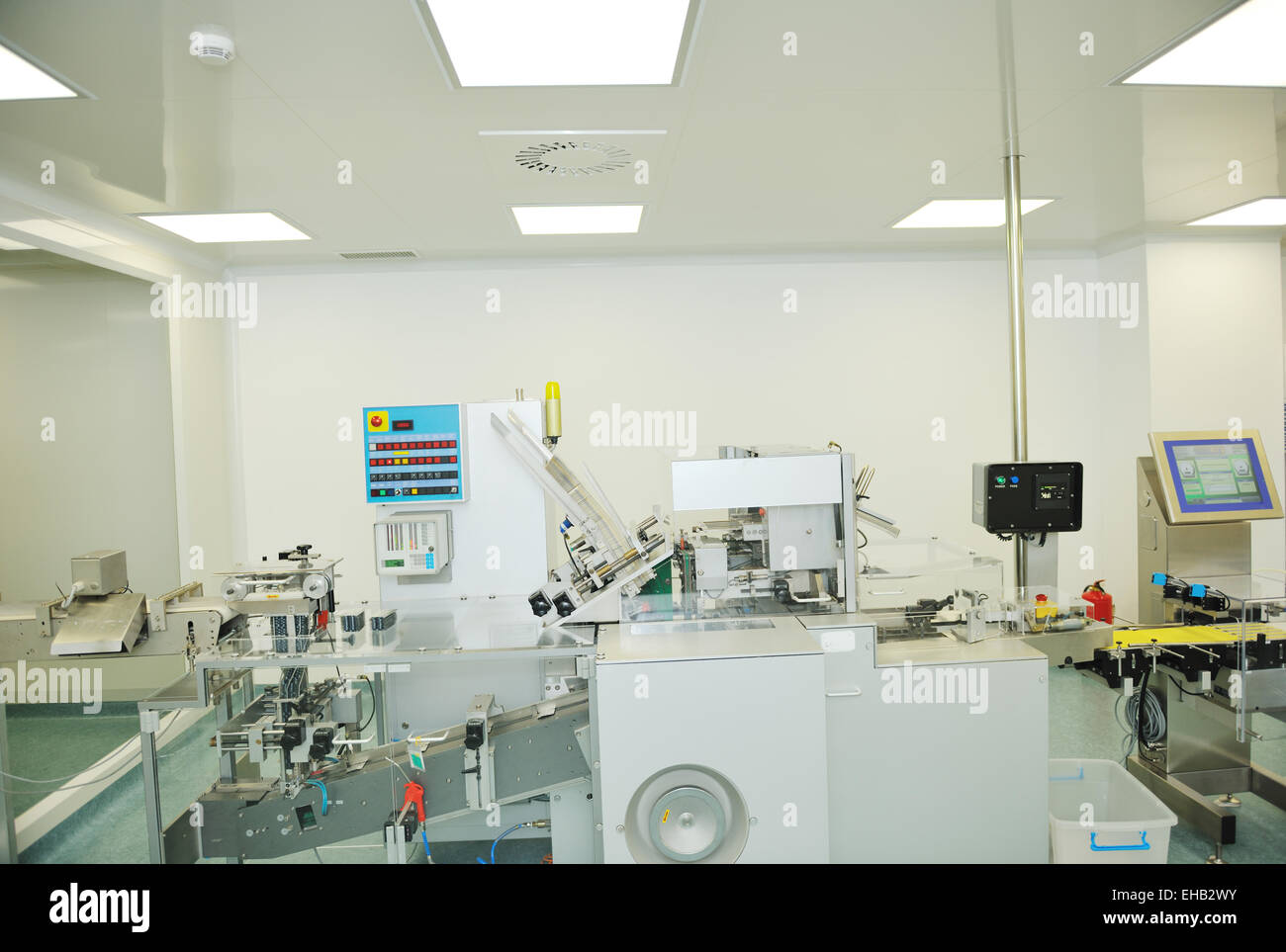medical factory and production indoor Stock Photo - Alamy