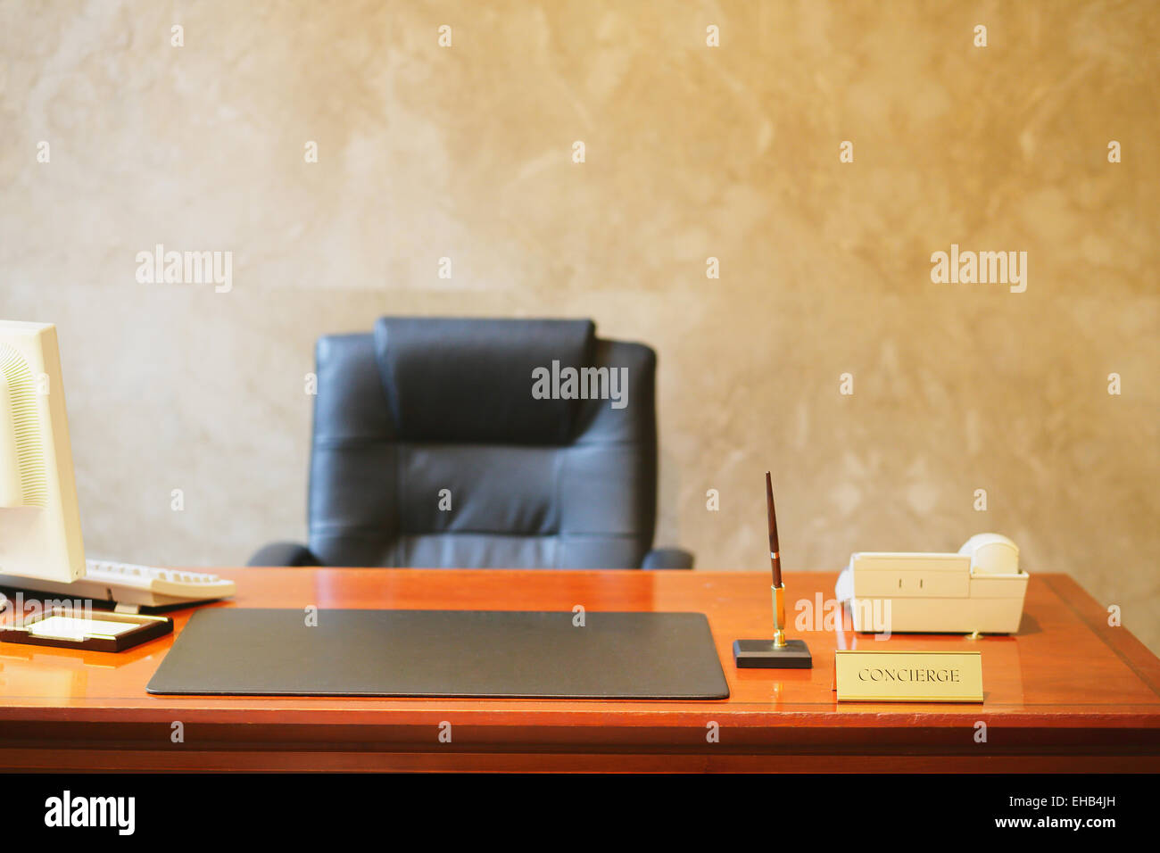 Hotel concierge desk Stock Photo - Alamy