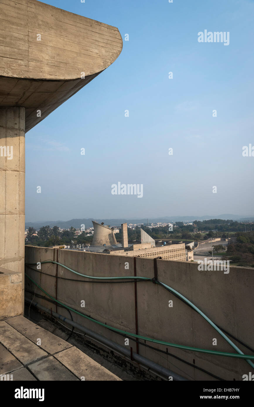 The roof top of The Secretariat building designed by Le Corbusier in ...