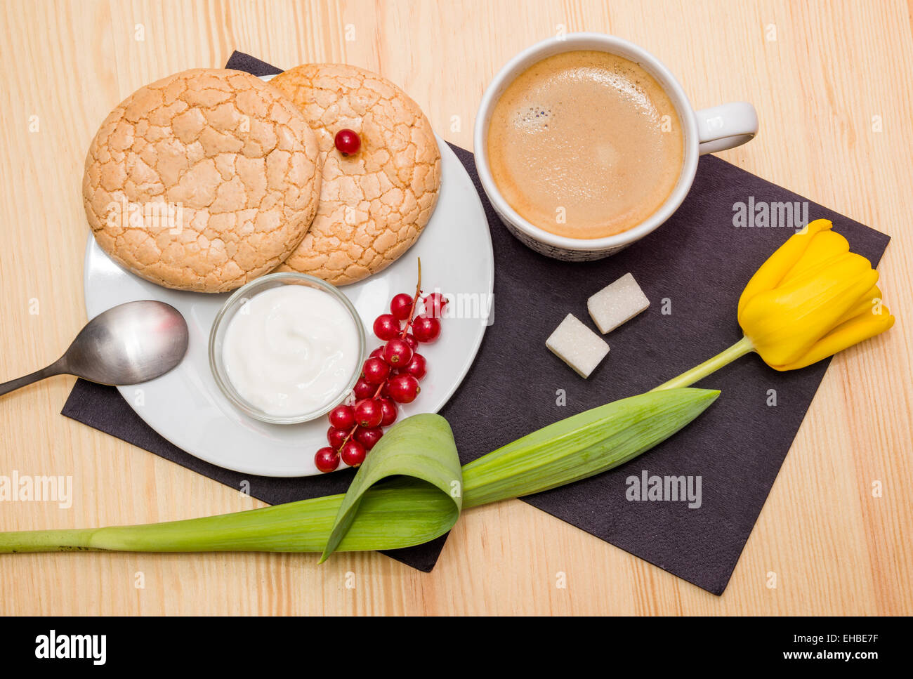 Biscuits plate table hi-res stock photography and images - Alamy