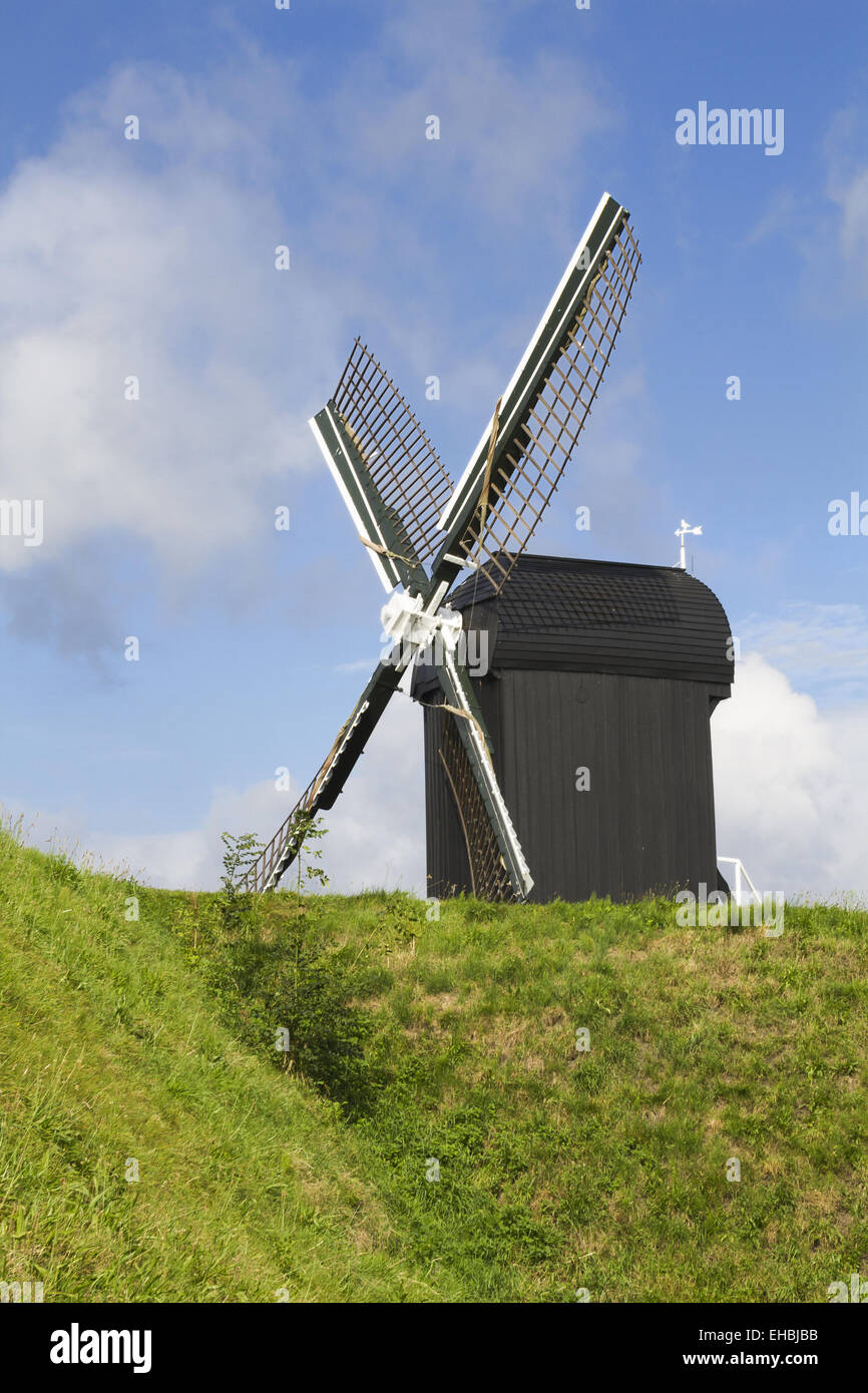 Holz windmuhle hi-res stock photography and images - Alamy