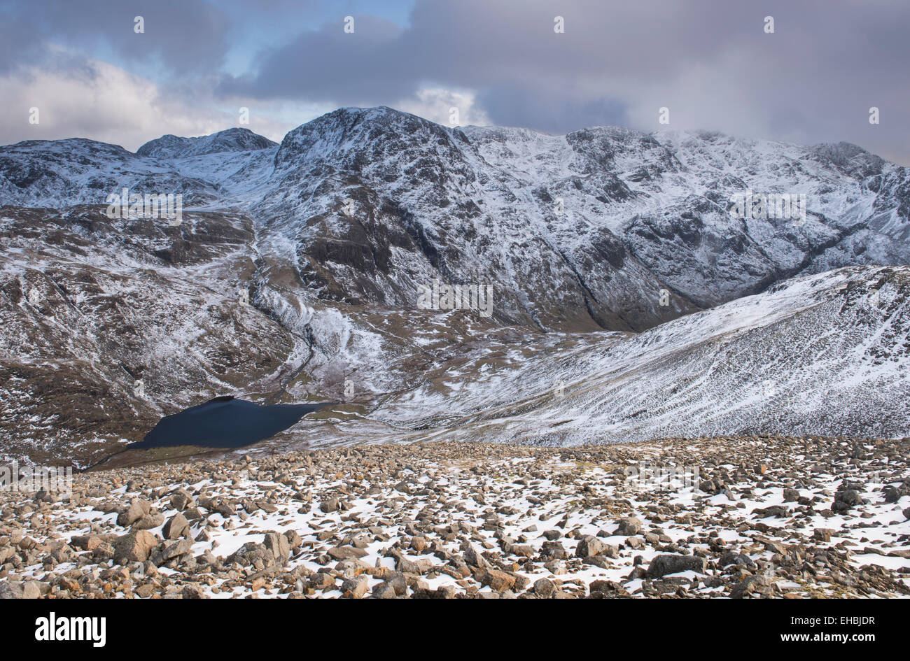 Styhead Tarn, Great End and Scafell Pike from Green Gable, English Lake ...