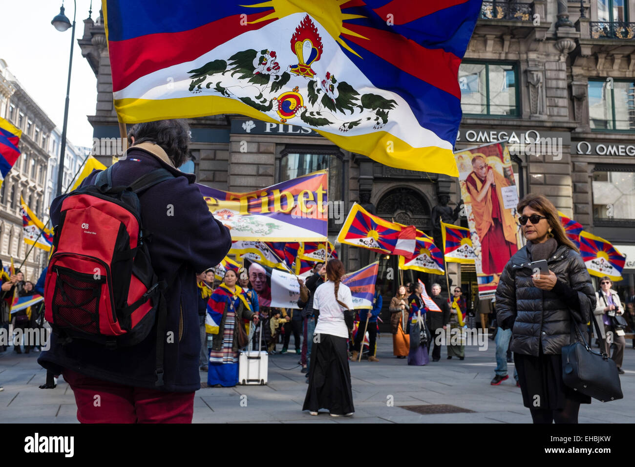 Flag of free tibet hi-res stock photography and images - Alamy
