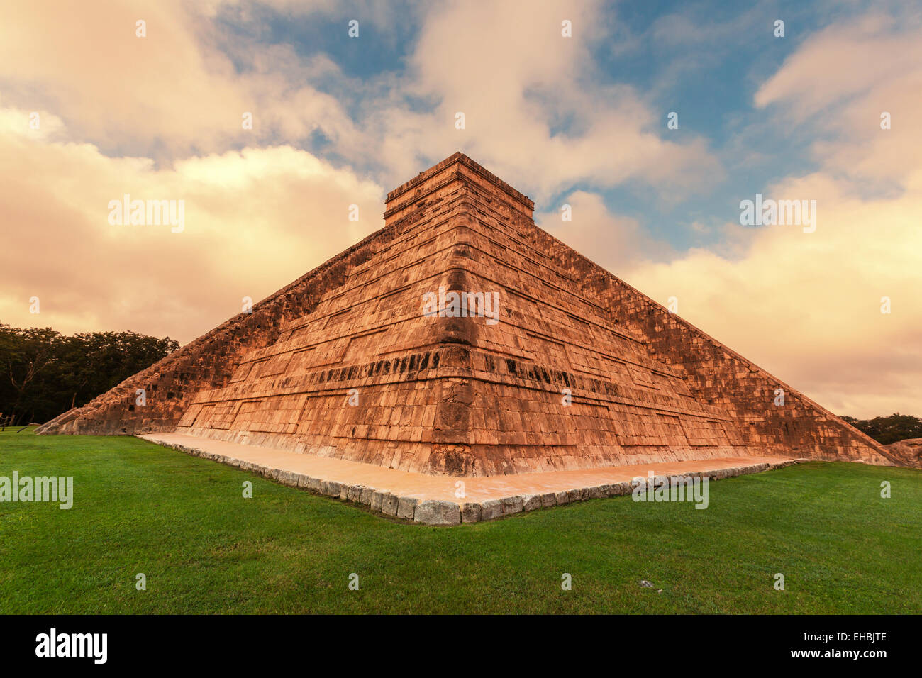 Pyramid in Mexico Stock Photo - Alamy
